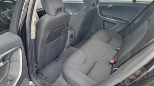 Volvo V60 2015 in Riga, with an engine capacity of 2.00 L and mileage of 235 thousand km for 7500 €, photo 16 on AUTOMOTO.COM.LV