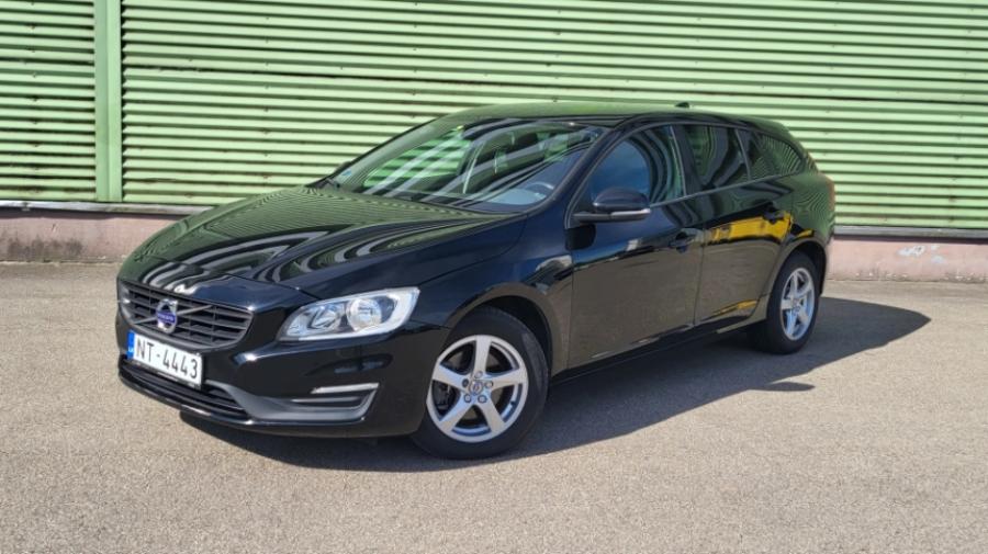 Volvo V60 2015 in Riga, with an engine capacity of 2.00 L and mileage of 235 thousand km for 7500 €, photo 22 on AUTOMOTO.COM.LV