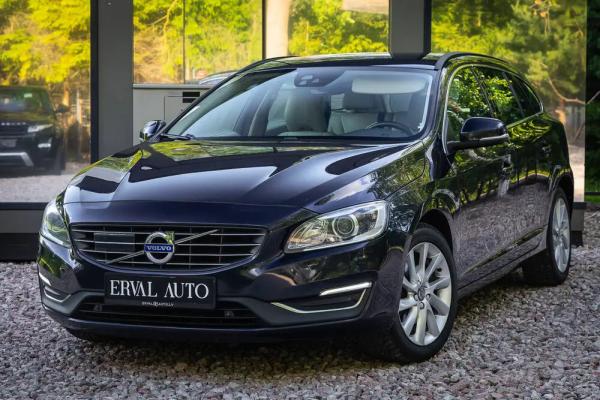 Volvo V60 2015 in Jelgava, with an engine capacity of 2.00 L and mileage of 265 thousand km for 7900 €, photo 1 on AUTOMOTO.COM.LV
