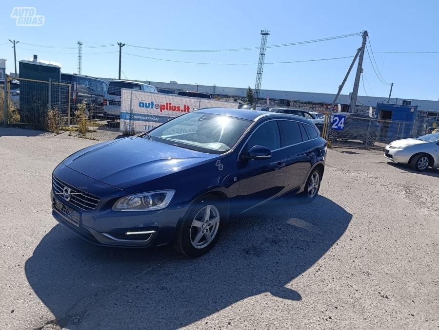 Volvo V60 2015 Kauņa, ar dzinēja tilpumu 2.00 L un nobraukumu 252 tūkst. km par 5900 €, foto 1 vietnē AUTOMOTO.COM.LV