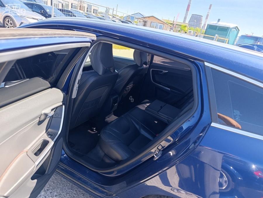 Volvo V60 2015 Kauņa, ar dzinēja tilpumu 2.00 L un nobraukumu 252 tūkst. km par 5900 €, foto 11 vietnē AUTOMOTO.COM.LV