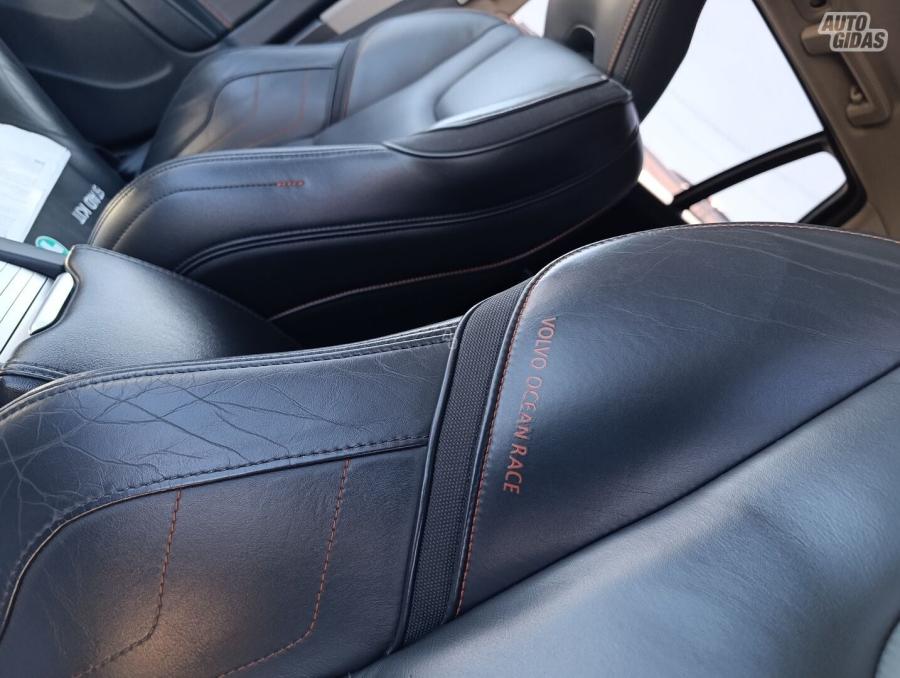 Volvo V60 2015 Kauņa, ar dzinēja tilpumu 2.00 L un nobraukumu 252 tūkst. km par 5900 €, foto 18 vietnē AUTOMOTO.COM.LV