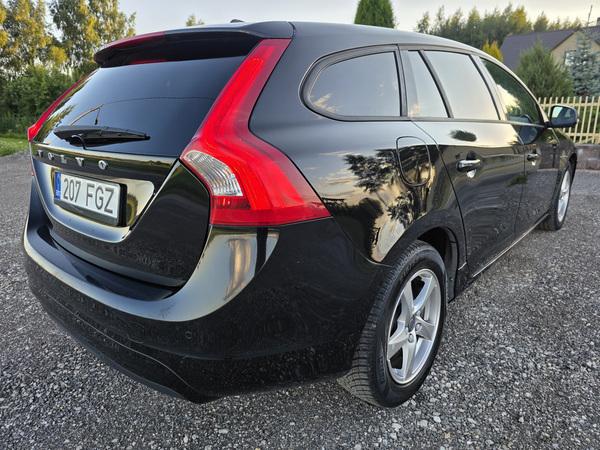 Вольво B60 2015 в Пайде, объемом двигателя 2.00 л и пробегом 150 тыс. км за 8790 €, фото 7 на AUTOMOTO.COM.LV