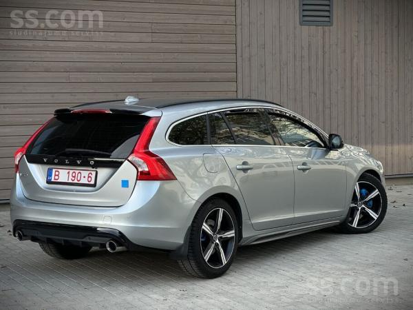 Volvo V60 2016 in Jelgava, with an engine capacity of 2.00 L and mileage of 264 thousand km for 12100 €, photo 6 on AUTOMOTO.COM.LV