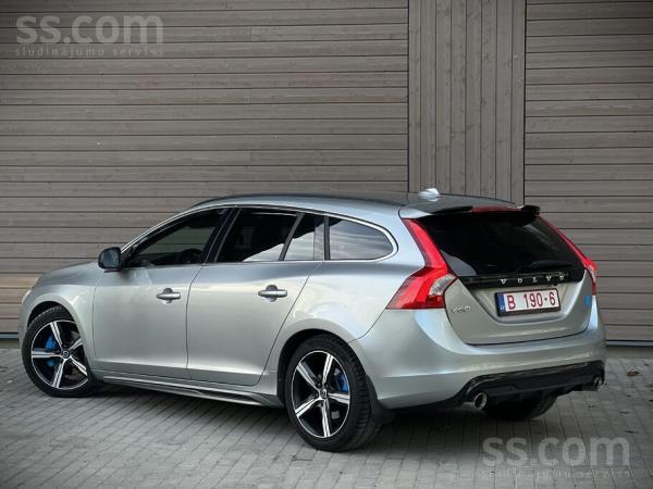 Volvo V60 2016 in Jelgava, with an engine capacity of 2.00 L and mileage of 264 thousand km for 12100 €, photo 9 on AUTOMOTO.COM.LV