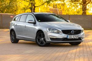 Volvo V60 2016 in Jelgava, with an engine capacity of 2.00 L and mileage of 221 thousand km for 8250 €, photo 2 on AUTOMOTO.COM.LV
