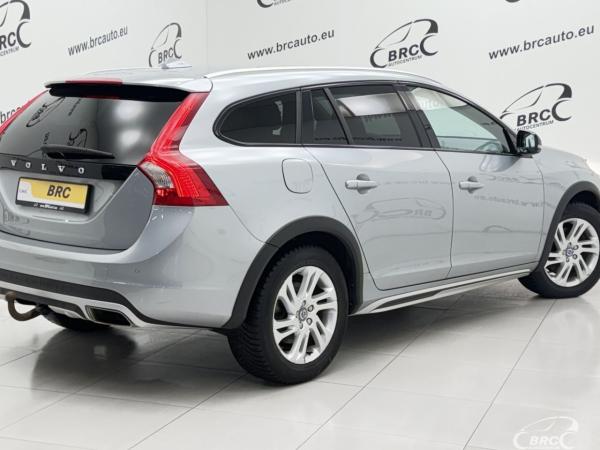 Volvo V60 2016 Viļņa, ar dzinēja tilpumu 1.97 L un nobraukumu 235 tūkst. km par 9900 €, foto 2 vietnē AUTOMOTO.COM.LV