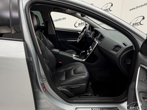 Volvo V60 2016 Viļņa, ar dzinēja tilpumu 1.97 L un nobraukumu 235 tūkst. km par 9900 €, foto 4 vietnē AUTOMOTO.COM.LV