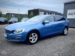 Volvo V60 2016 in Vilnius, with an engine capacity of 2.00 L and mileage of 261 thousand km for 7999 €, photo 3 on AUTOMOTO.COM.LV