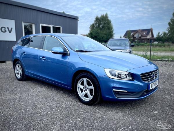 Volvo V60 2016 Viļņa, ar dzinēja tilpumu 2.00 L un nobraukumu 261 tūkst. km par 7999 €, foto 8 vietnē AUTOMOTO.COM.LV