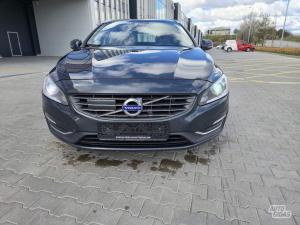 Volvo V60 2016 in Vilnius, with an engine capacity of 2.00 L and mileage of 218 thousand km for 9300 €, photo 3 on AUTOMOTO.COM.LV