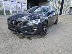 Volvo V60 2016 in Vilnius, with an engine capacity of 2.00 L and mileage of 218 thousand km for 9300 €, photo 5 on AUTOMOTO.COM.LV