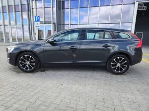 Volvo V60 2016 in Vilnius, with an engine capacity of 2.00 L and mileage of 218 thousand km for 9300 €, photo 10 on AUTOMOTO.COM.LV