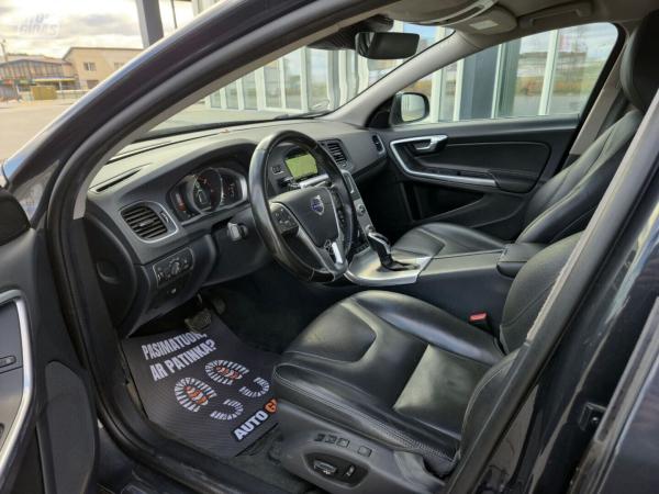 Volvo V60 2016 in Vilnius, with an engine capacity of 2.00 L and mileage of 218 thousand km for 9300 €, photo 10 on AUTOMOTO.COM.LV