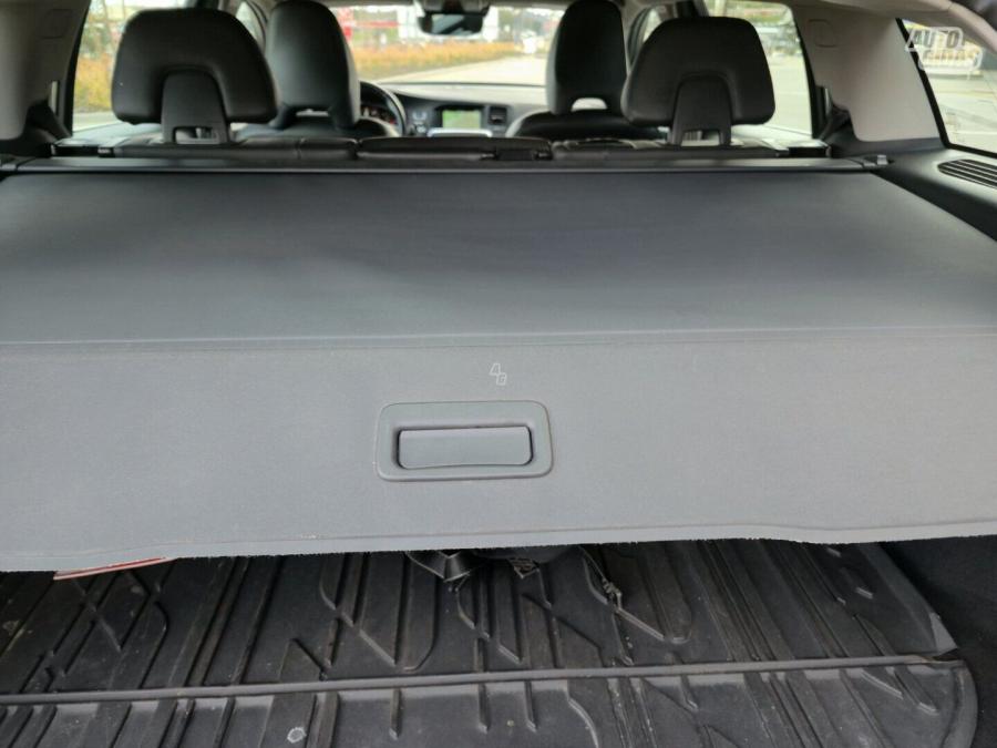 Volvo V60 2016 in Vilnius, with an engine capacity of 2.00 L and mileage of 218 thousand km for 9300 €, photo 19 on AUTOMOTO.COM.LV