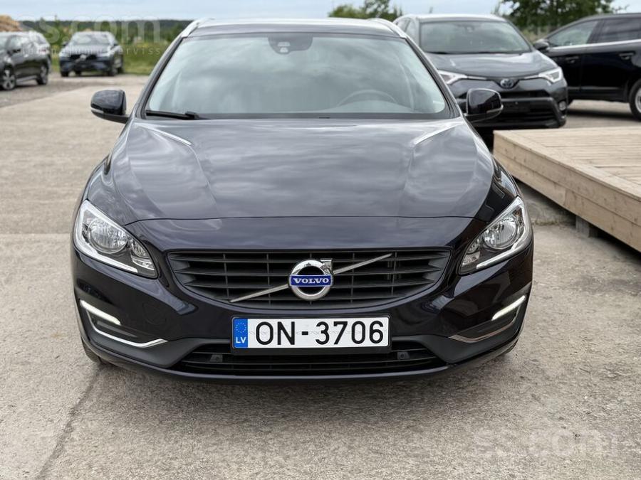 Вольво B60 2016 в Рига, объемом двигателя 2.00 л и пробегом 136 тыс. км за 9990 €, фото 3 на AUTOMOTO.COM.LV