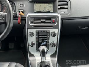 Вольво B60 2016 в Рига, объемом двигателя 2.00 л и пробегом 136 тыс. км за 9990 €, фото 11 на AUTOMOTO.COM.LV