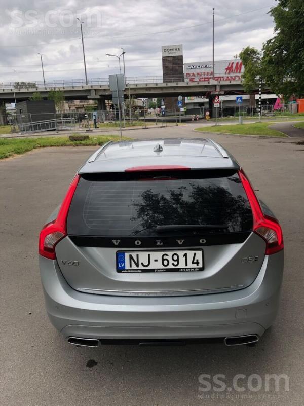 Volvo V60 2016 Rīga, ar dzinēja tilpumu 2.40 L un nobraukumu 311 tūkst. km par 11500 €, foto 3 vietnē AUTOMOTO.COM.LV