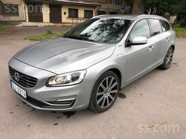 Volvo V60 2016 Rīga, ar dzinēja tilpumu 2.40 L un nobraukumu 311 tūkst. km par 11500 €, foto 5 vietnē AUTOMOTO.COM.LV