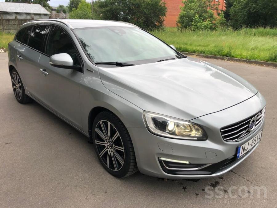 Volvo V60 2016 Rīga, ar dzinēja tilpumu 2.40 L un nobraukumu 311 tūkst. km par 11500 €, foto 7 vietnē AUTOMOTO.COM.LV