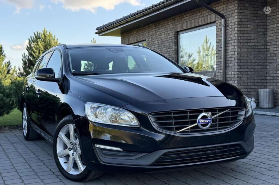 Volvo V60 2016 in Kaunas, with an engine capacity of 1.98 L and mileage of 286 thousand km for 6690 €, photo 7 on AUTOMOTO.COM.LV