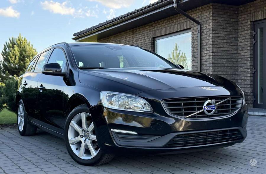 Volvo V60 2016 in Kaunas, with an engine capacity of 1.98 L and mileage of 286 thousand km for 6690 €, photo 11 on AUTOMOTO.COM.LV