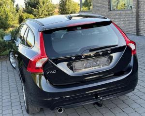 Volvo V60 2016 in Kaunas, with an engine capacity of 1.98 L and mileage of 286 thousand km for 6690 €, photo 19 on AUTOMOTO.COM.LV