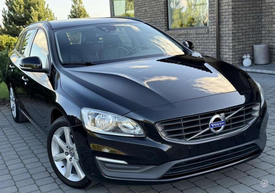Volvo V60 2016 in Kaunas, with an engine capacity of 1.98 L and mileage of 286 thousand km for 6690 €, photo 23 on AUTOMOTO.COM.LV