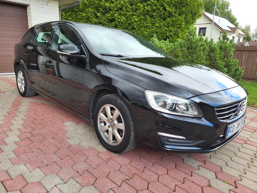 Volvo V60 2016 in Tallinn, with an engine capacity of 2.00 L and mileage of 181 thousand km for 9500 €, photo 1 on AUTOMOTO.COM.LV