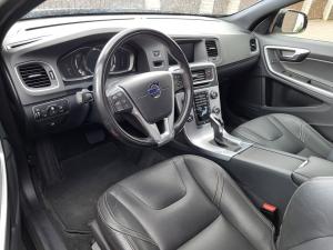 Volvo V60 2016 in Tallinn, with an engine capacity of 2.00 L and mileage of 181 thousand km for 9500 €, photo 19 on AUTOMOTO.COM.LV