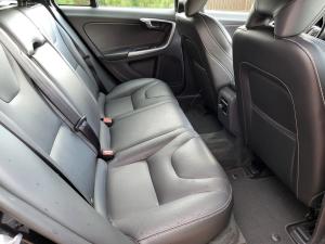 Volvo V60 2016 in Tallinn, with an engine capacity of 2.00 L and mileage of 181 thousand km for 9500 €, photo 21 on AUTOMOTO.COM.LV