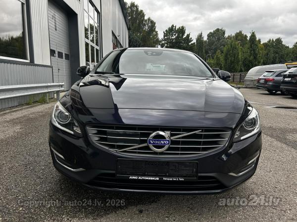 Volvo V60 2016 Tartu, ar dzinēja tilpumu 2.40 L un nobraukumu 233 tūkst. km par 8990 €, foto 3 vietnē AUTOMOTO.COM.LV