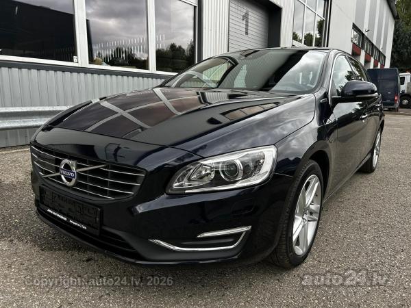 Volvo V60 2016 Tartu, ar dzinēja tilpumu 2.40 L un nobraukumu 233 tūkst. km par 8990 €, foto 5 vietnē AUTOMOTO.COM.LV