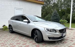Volvo V60 2017 in Tukums, with an engine capacity of 2.00 L and mileage of 212 thousand km for 12490 €, photo 1 on AUTOMOTO.COM.LV