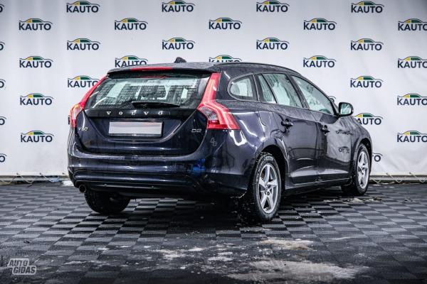 Volvo V60 2017 Kauņa, ar dzinēja tilpumu 2.00 L un nobraukumu 310 tūkst. km par 8190 €, foto 3 vietnē AUTOMOTO.COM.LV