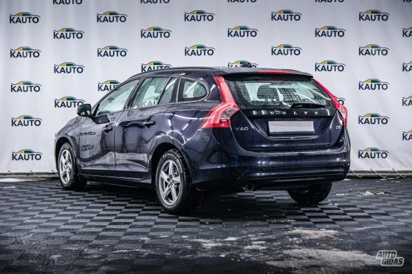 Volvo V60 2017 Kauņa, ar dzinēja tilpumu 2.00 L un nobraukumu 310 tūkst. km par 8190 €, foto 4 vietnē AUTOMOTO.COM.LV