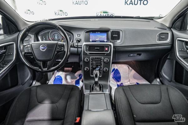 Volvo V60 2017 Kauņa, ar dzinēja tilpumu 2.00 L un nobraukumu 310 tūkst. km par 8190 €, foto 8 vietnē AUTOMOTO.COM.LV