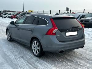 Volvo V60 2017 in Vilnius, with an engine capacity of 1.97 L and mileage of 109 thousand km for 9900 €, photo 4 on AUTOMOTO.COM.LV