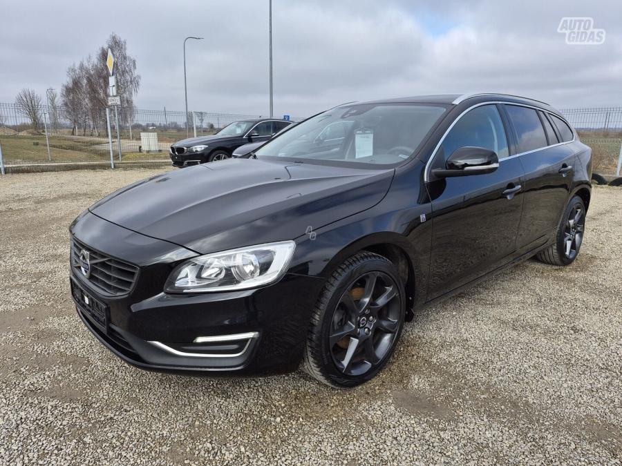 Volvo V60 2017 in Vilnius, with an engine capacity of 2.00 L and mileage of 243 thousand km for 7600 €, photo 1 on AUTOMOTO.COM.LV