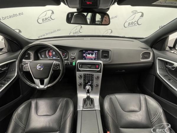 Volvo V60 2017 in Vilnius, with an engine capacity of 1.97 L and mileage of 258 thousand km for 7900 €, photo 3 on AUTOMOTO.COM.LV