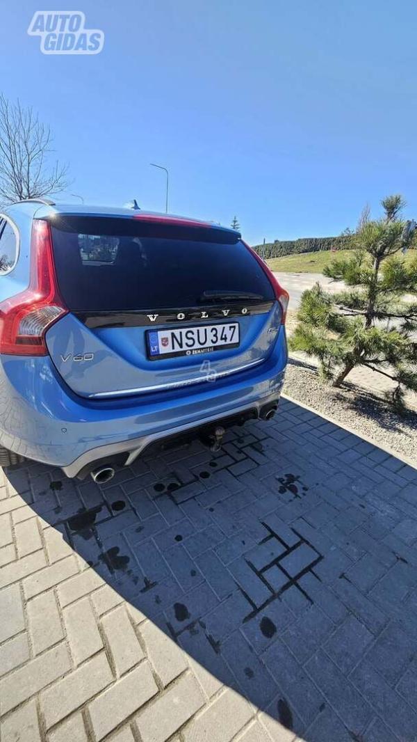 Volvo V60 2017 in Plunge, with an engine capacity of 2.40 L and mileage of 240 thousand km for 10500 €, photo 4 on AUTOMOTO.COM.LV