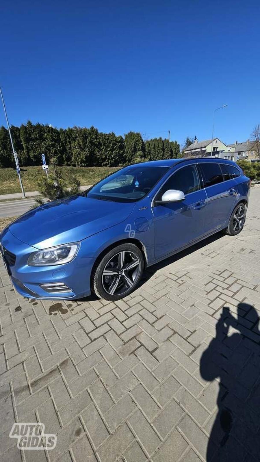 Volvo V60 2017 in Plunge, with an engine capacity of 2.40 L and mileage of 240 thousand km for 10500 €, photo 17 on AUTOMOTO.COM.LV