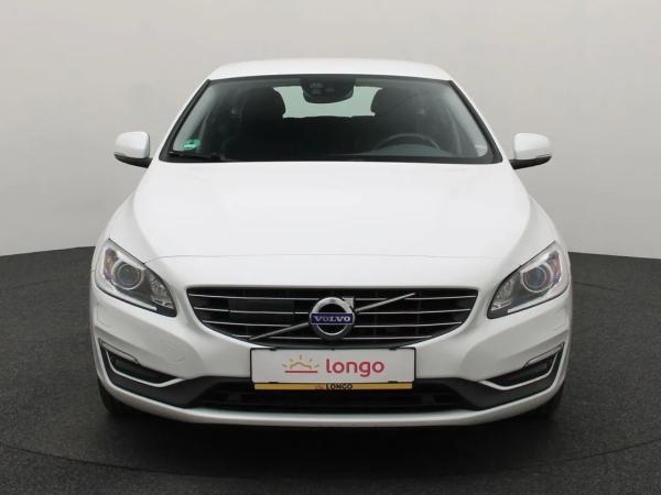 Volvo V60 2017 in Vilnius, with an engine capacity of 2.00 L and mileage of 194 thousand km for 12199 €, photo 3 on AUTOMOTO.COM.LV