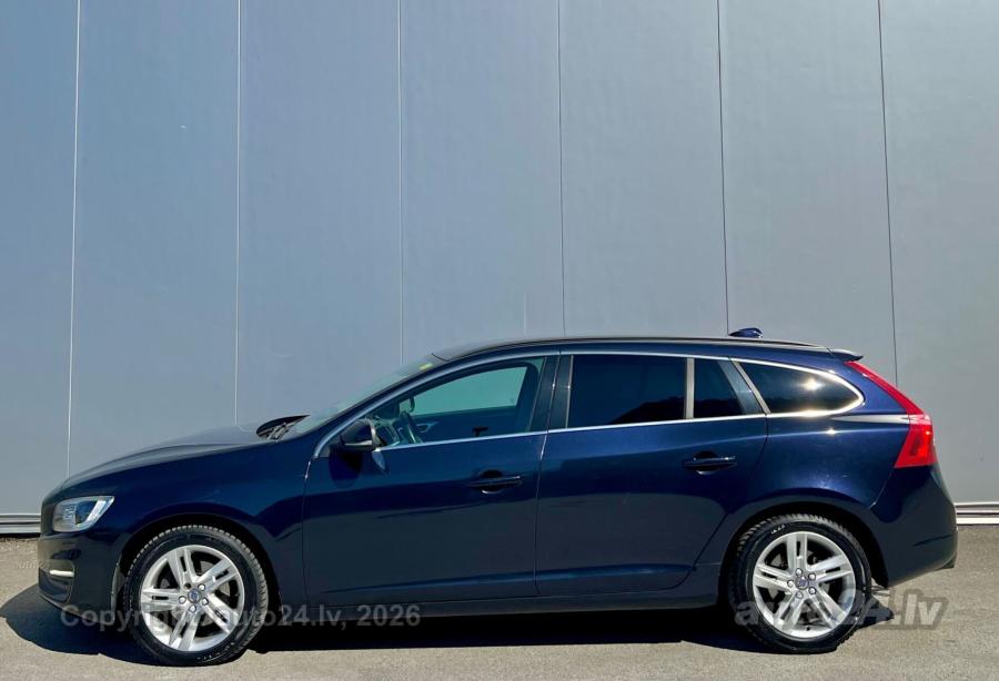 Volvo V60 2017 Tallina, ar dzinēja tilpumu 2.00 L un nobraukumu 185 tūkst. km par 9999 €, foto 3 vietnē AUTOMOTO.COM.LV