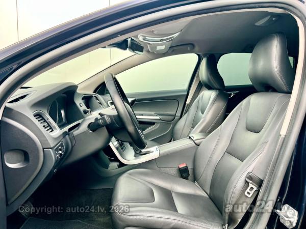 Вольво B60 2017 в Таллин, объемом двигателя 2.00 л и пробегом 185 тыс. км за 9999 €, фото 10 на AUTOMOTO.COM.LV