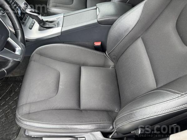 Вольво B60 2017 в Рига, объемом двигателя 2.40 л и пробегом 145 тыс. км за 9900 €, фото 10 на AUTOMOTO.COM.LV