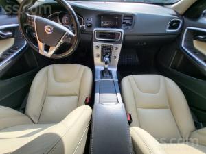 Volvo V60 2017 in Riga, with an engine capacity of 2.00 L and mileage of 186 thousand km for 13100 €, photo 16 on AUTOMOTO.COM.LV