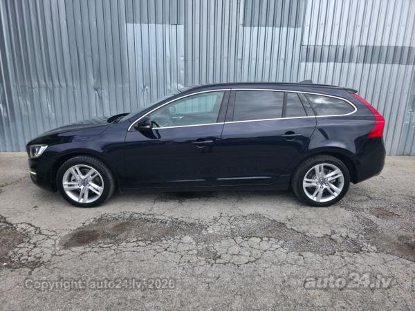 Вольво B60 2017 в Таллин, объемом двигателя 2.00 л и пробегом 124 тыс. км за 9890 €, фото 6 на AUTOMOTO.COM.LV