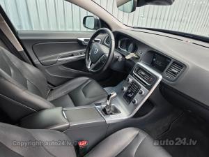 Вольво B60 2017 в Таллин, объемом двигателя 2.00 л и пробегом 124 тыс. км за 9890 €, фото 12 на AUTOMOTO.COM.LV