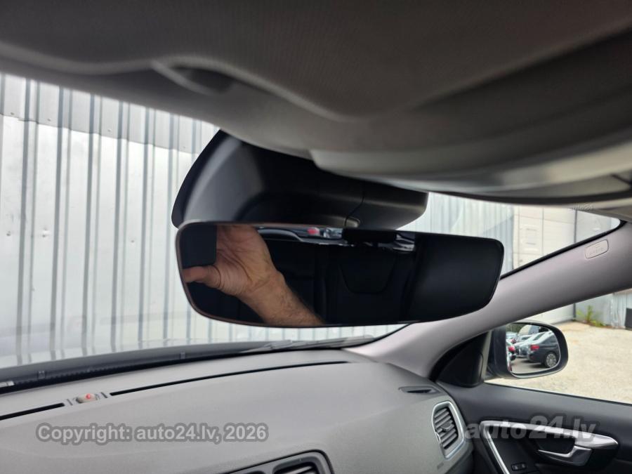 Вольво B60 2017 в Таллин, объемом двигателя 2.00 л и пробегом 124 тыс. км за 9890 €, фото 23 на AUTOMOTO.COM.LV